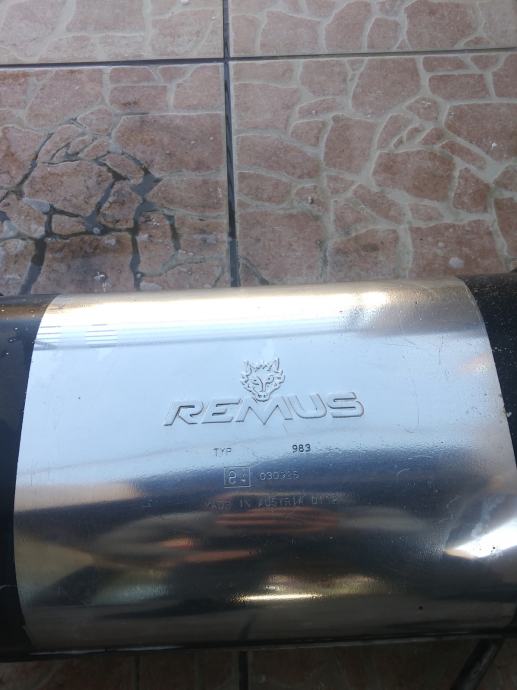 Auspuh Remus
