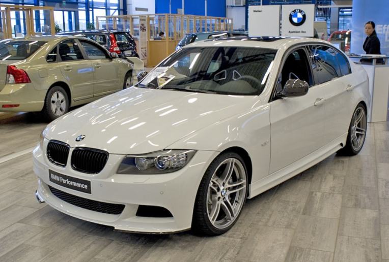 BMW e90 Performance paket NOVO, ZAPAKIRANO, ORGINAL