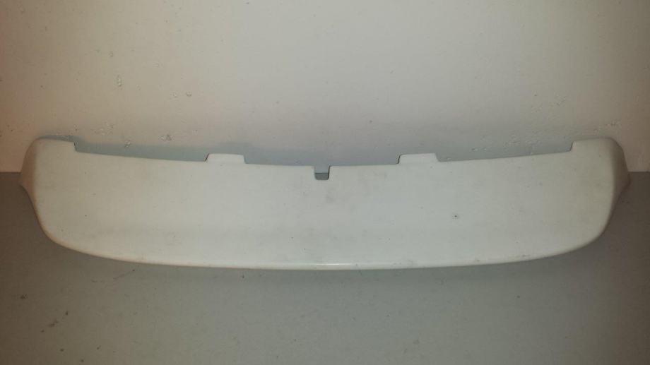 Mazda 323 BG HB spoiler gepeka veliki