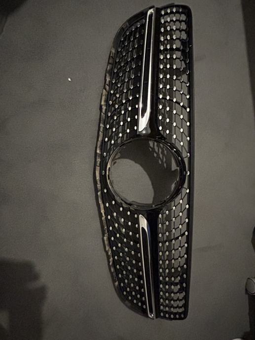 Mercedes Benz GLC X253 C253 2015-18 maska AMG 45 Diamond silver