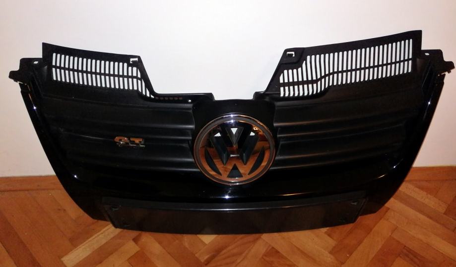 VW GOLF 5 GT maska - crna - original - TOP stanje