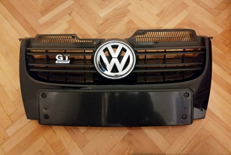 VW GOLF 5 GT maska - crna - original - TOP stanje
