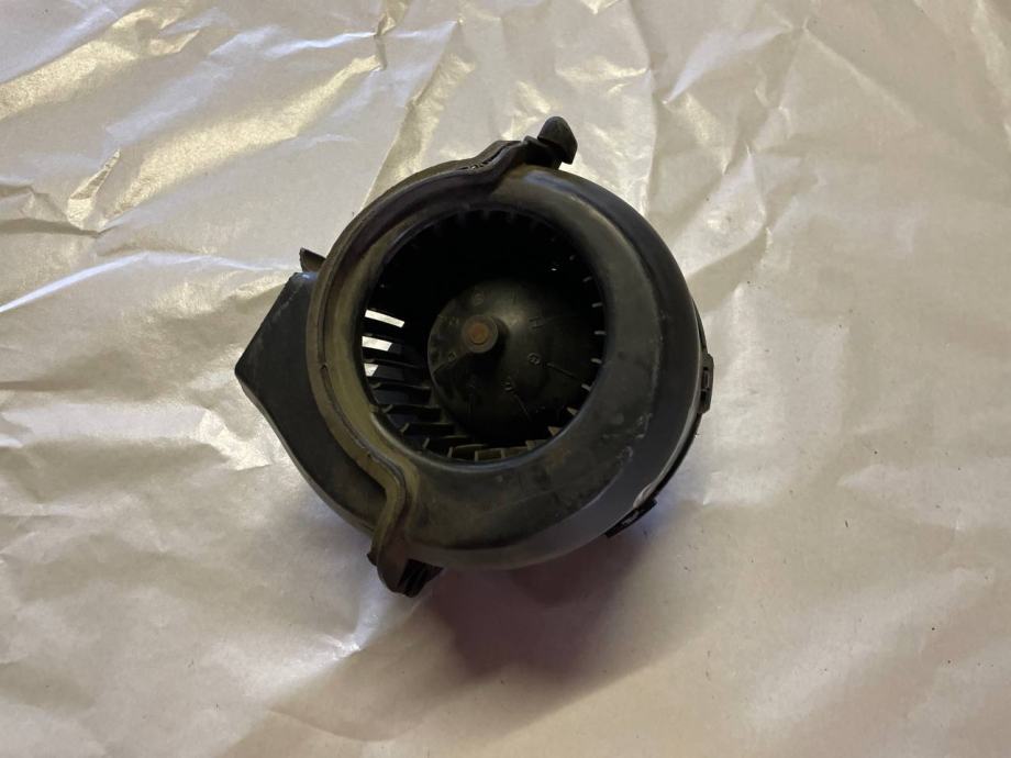 321819021 - MOTOR VENTILATORA GRIJAČA KABINE VW VOLKSWAGEN GOLF PASSAT