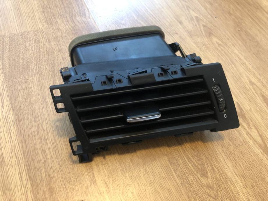 64226910731 - FRESH AIR GRILE LIJEVI POKLOPAC BMW 5 E60 E61