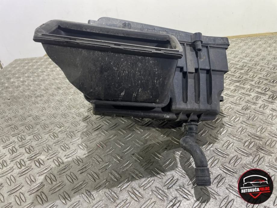 KUĆIŠTE FILTERA ZRAKA VOLKSWAGEN GOLF 7 5Q0129607AA 442-238