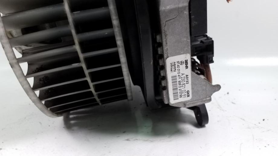 MOTORIC VENTILACIJE A2308210251 MERCEDES E CLASS (W211) 2002-2007