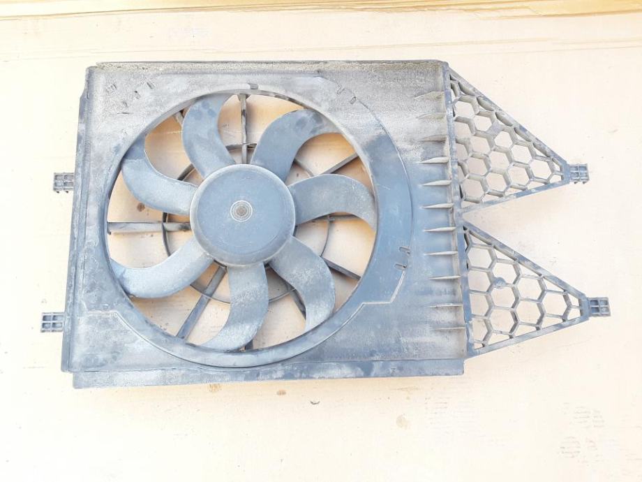 VENTILATOR HLADNJAKA 6R0121207A Škoda FABIA 2007-2010