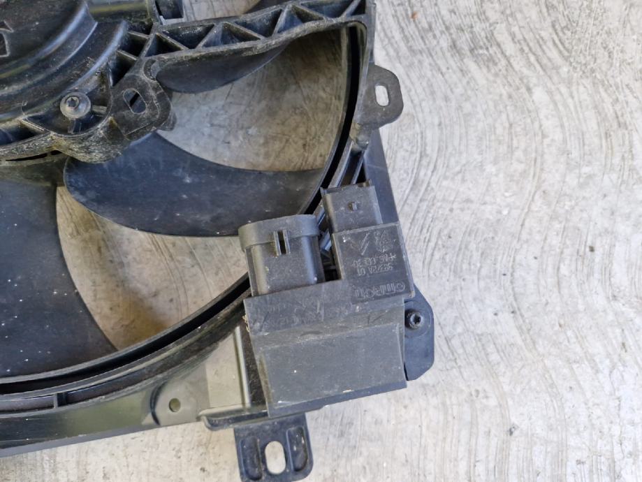 Ventilator hladnjaka motora Peugeot 208 2008 9675280980 2012-2020 god