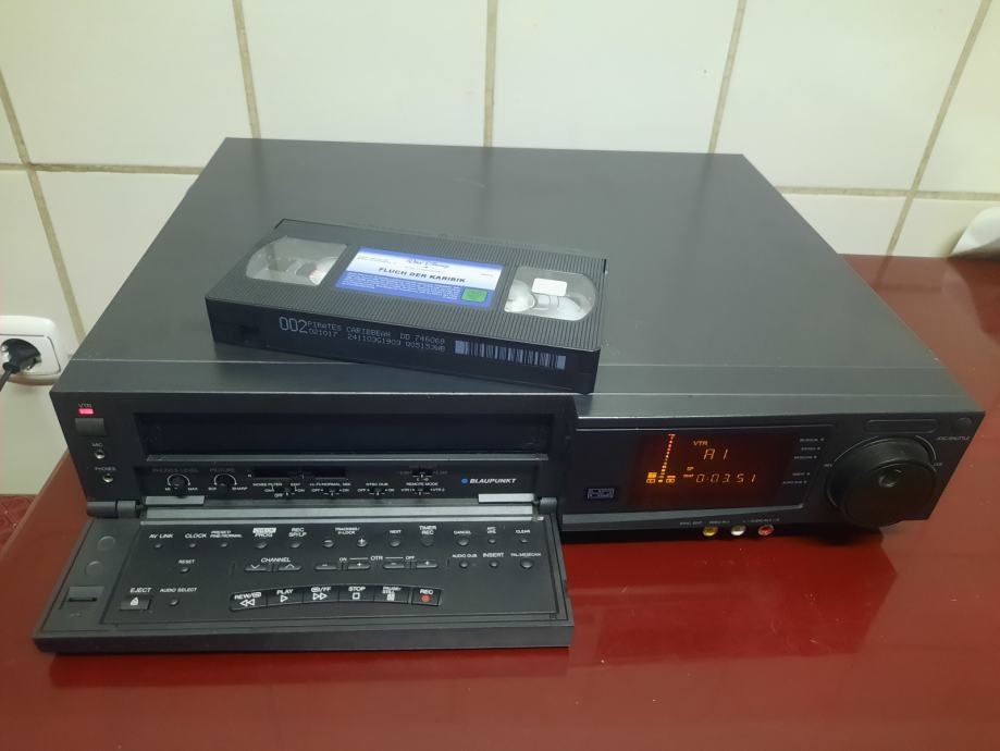 Blaupunkt RTV-830 S-VHS Hi-Fi Video recorder