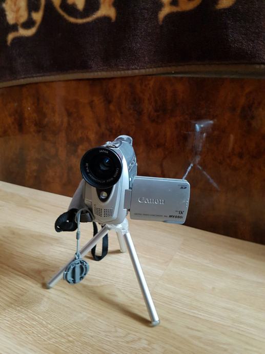 Canon digital video camcorder pal MV850i, samsung ES65 fotoaparat