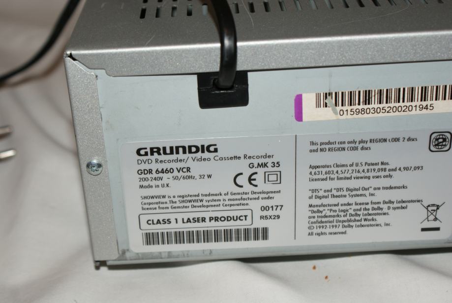 Grundig GDR 6460 - VHS snimač kazeta na DVD , 6 Hi-Fi stereo glava