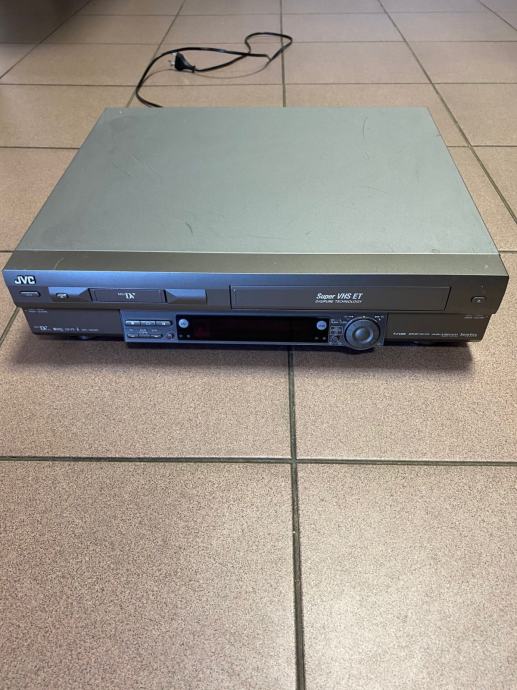 JVC SR-VS30 Mini DV / S-VHS VCR