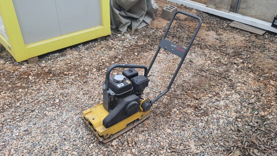 Vibro ploča Wacker WP 1235, 2015.G, HONDA, očuvana