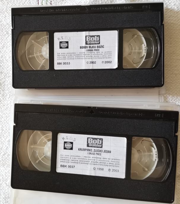 VHS KASETA BOBOV BIJELI BOŽIČ / KRUMPIRKO,ZLOĆKO JEDAN- 2 KOMADA
