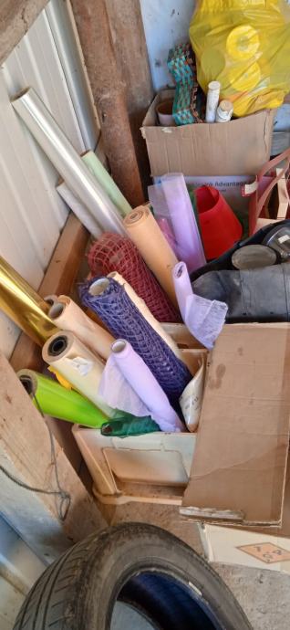 Stvari za svadbe i cvjecarnice,ispod cijene