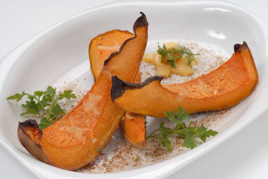 BUTTERNUT TIKVA - SADNICE - (MUŠKATNA ZIMSKA) - MOGUĆE SLANJE POUZEĆEM