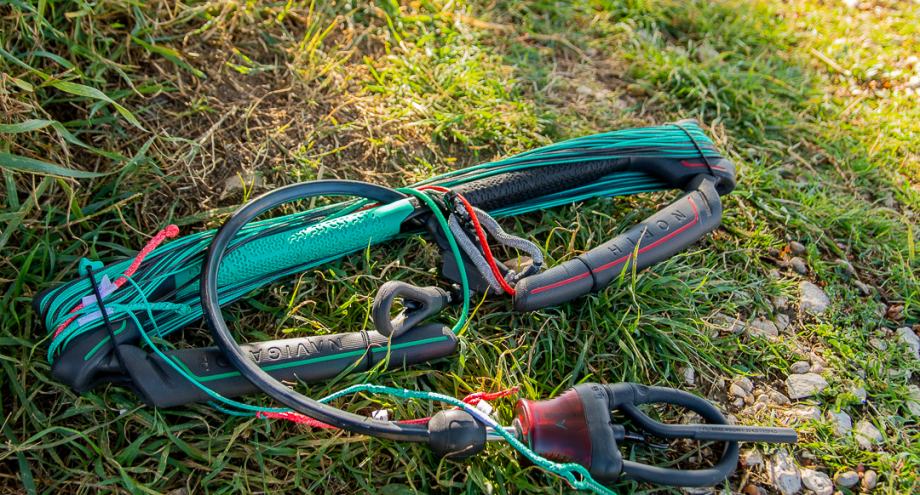 AKCIJA! North Reach 12m + Bar 50-55cm + harness Ion B2 (Kitesurfing)