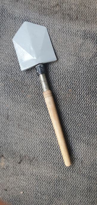 AŠOV, LOPATA, MOTIKA SKLOPIVA VOJNIČKA