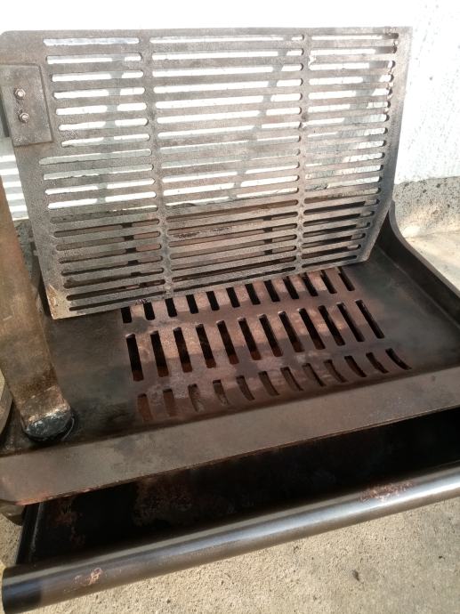 Gusani roštilj,proizvođač Plamen Požega!