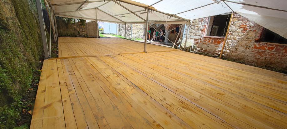 Lesen Pod za šatore