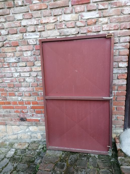 METALNA OGRADE i KAPIJA