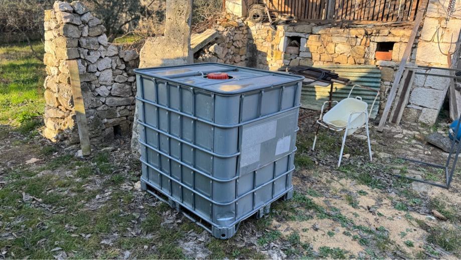 Rezervoar spremnik za vodu, cisterna 1000 litara