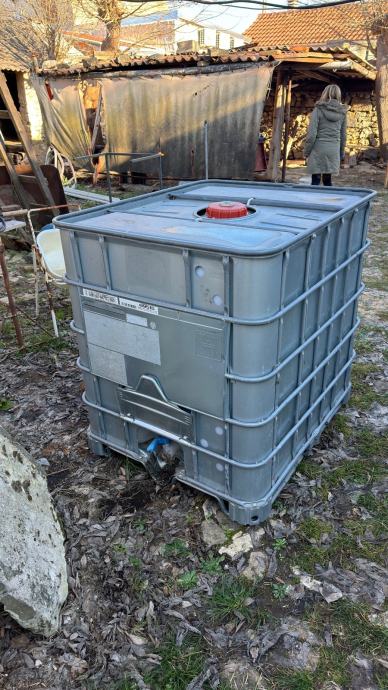 Rezervoar spremnik za vodu, cisterna 1000 litara