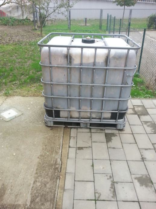 Spremnik za vodu 1000 litara