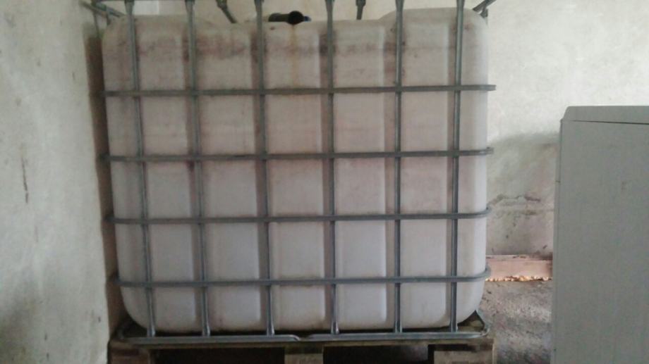 Spremnik za vodu 1000 litara