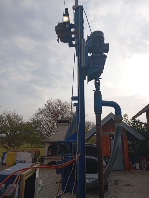 Stroj za bušenje bunara