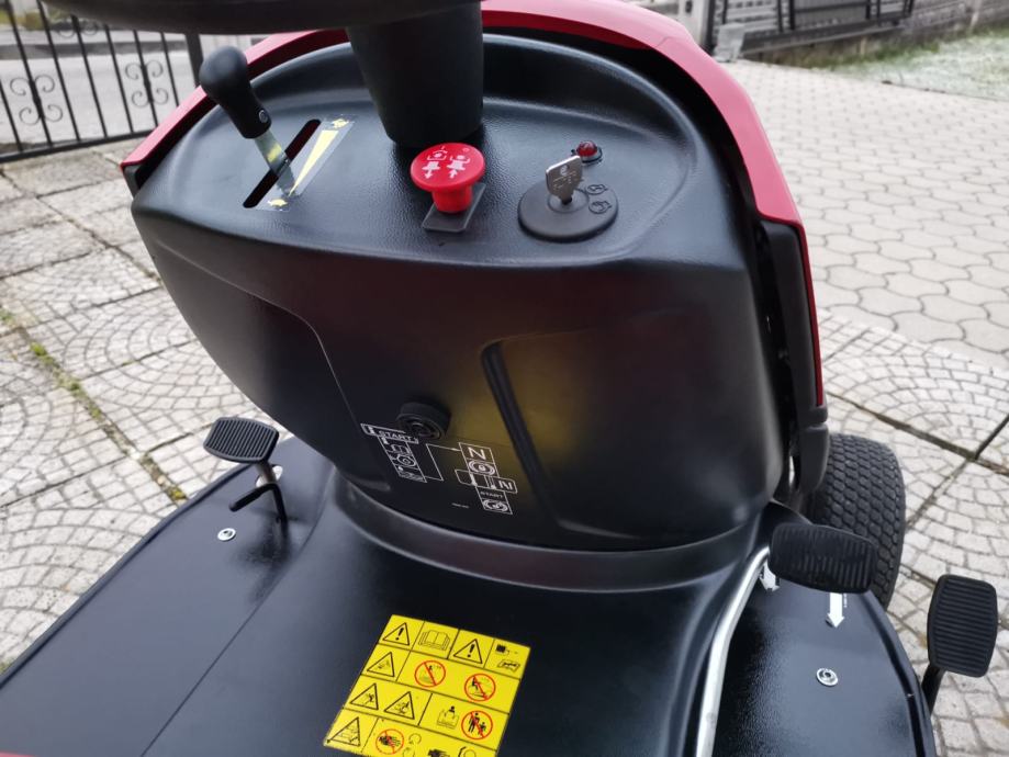 Traktor kosilica TORO 140 DH