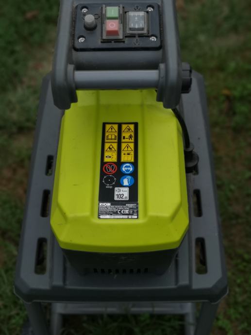 Drobilica za granje Ryobi RSH2845T, električna 2800w, nekorištena