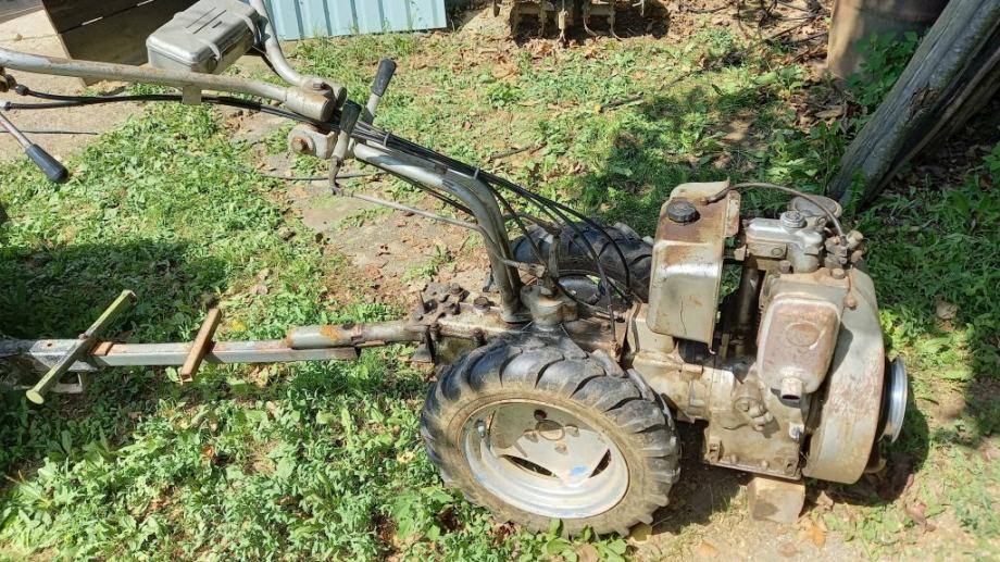 Za prodaju motokultivator Lombardini LDA 80 dizel