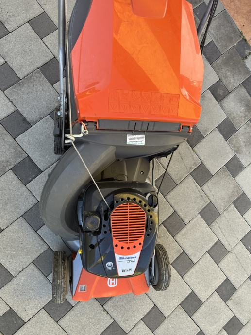 Samohodna kosilica HUSQVARNA