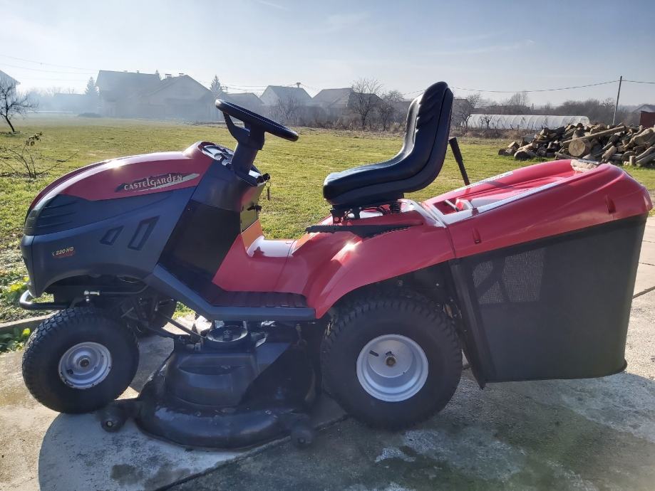 Traktor kosilica 24ks kosara za travu