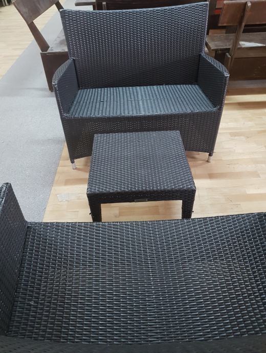 Ratan fotelja set