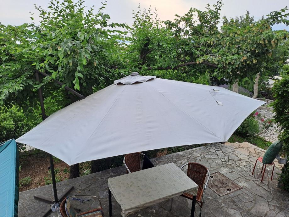 Suncobran samostojeći