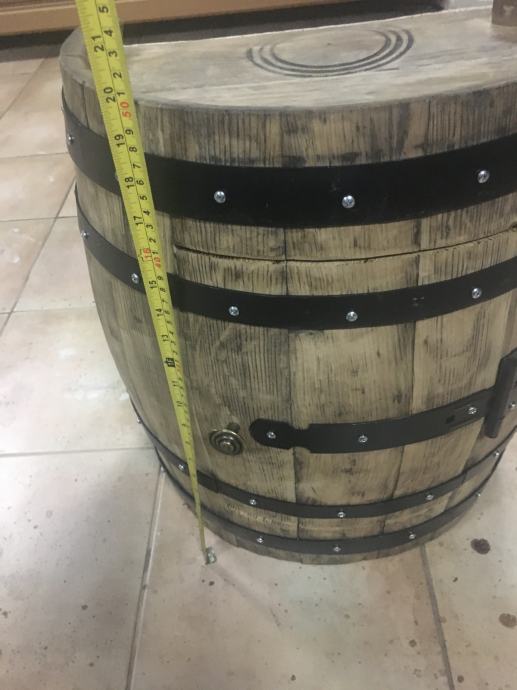 Ukrasno bure-mini bar