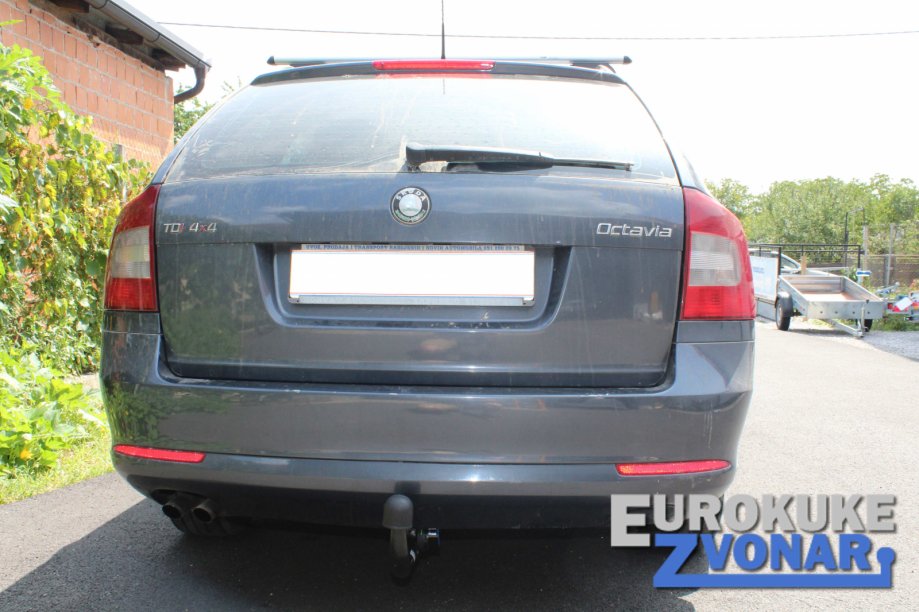 Škoda Octavia II karavan 2004-2013 vertikalna euro kuka