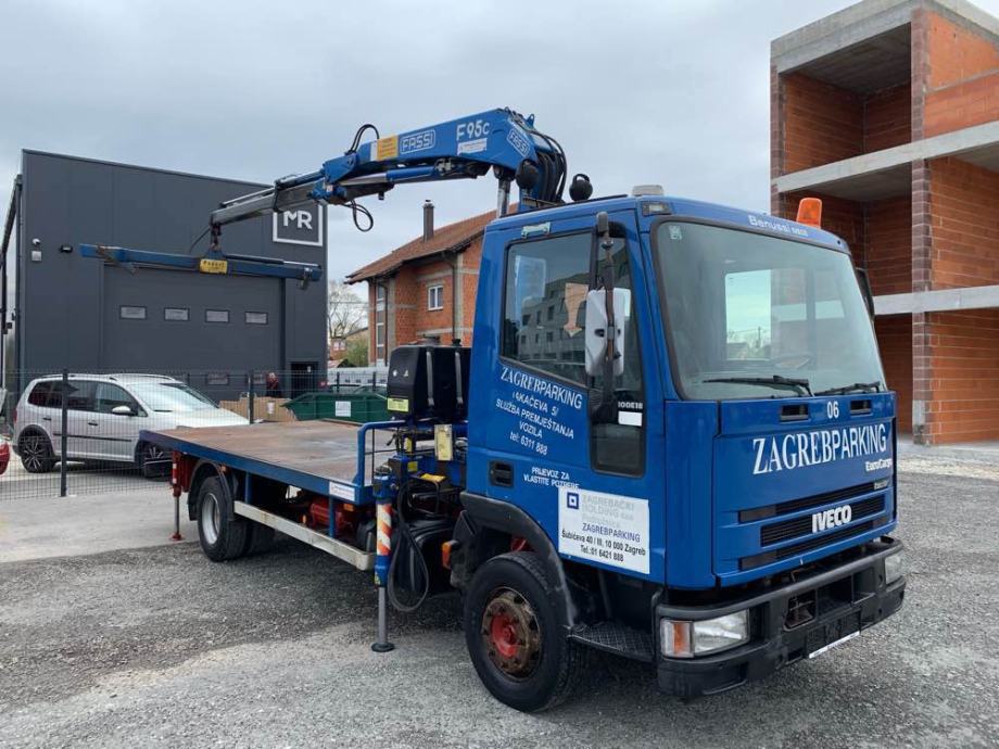 Iveco Eurocargo 100E180 Pauk Kran Fassi F95 + kriz za vozila, 2002 god.