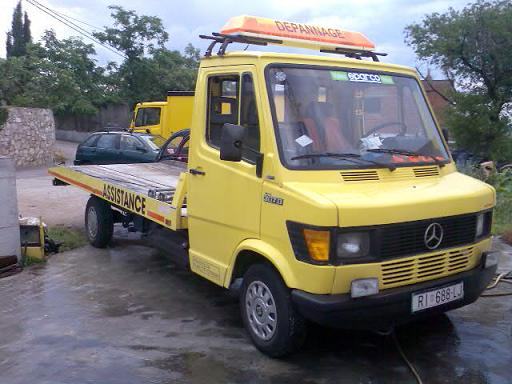 Mercedes 307 prodajem, 1979 god.