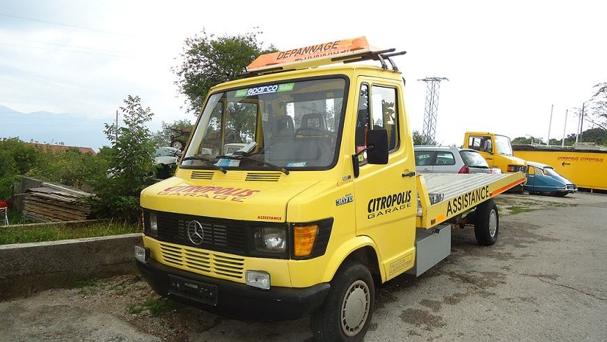 Mercedes 307 prodajem, 1979 god.