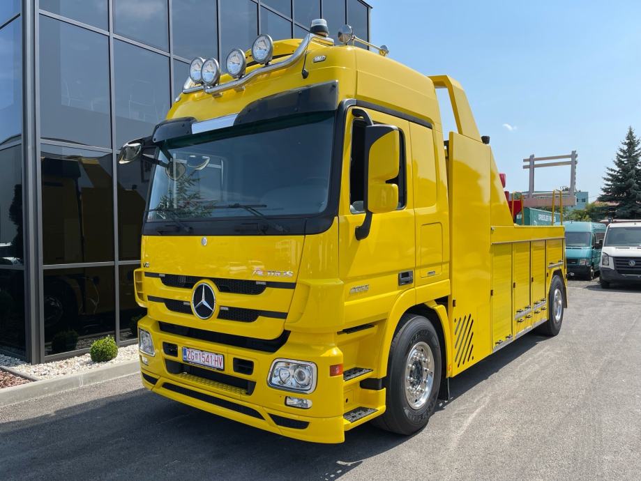Mercedes Abschleppwagen Lkw&Bus, 2012 god.