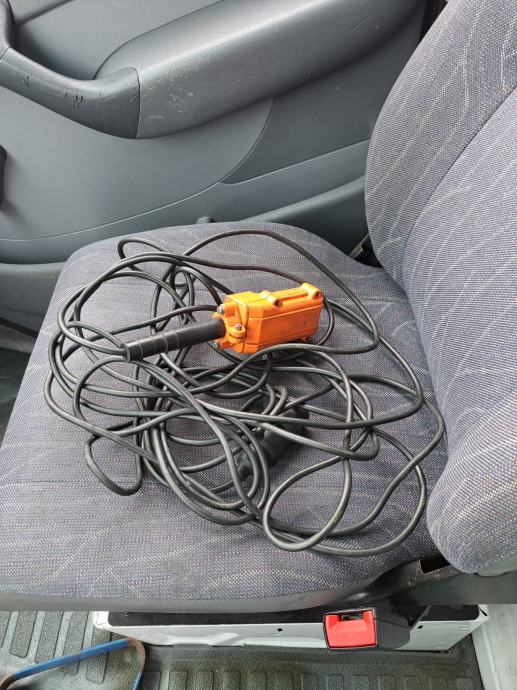 Mercedes Sprinter 413 CDI KLIMA/SERVO ++MOG.KUPNJE KARTICAMA++, 2001 god.