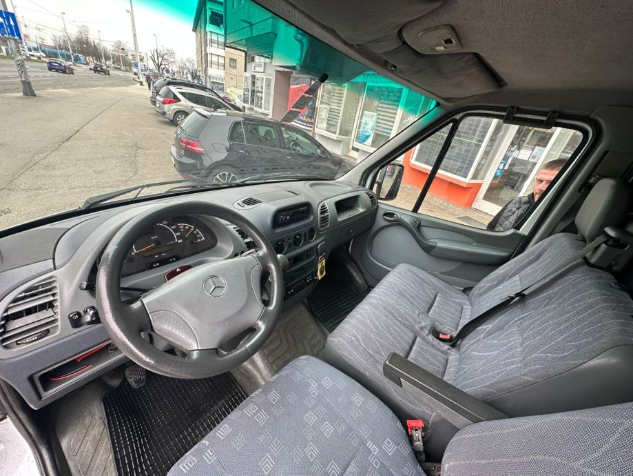 Mercedes Sprinter - B kategorija - dupli kotači, 2002 god.