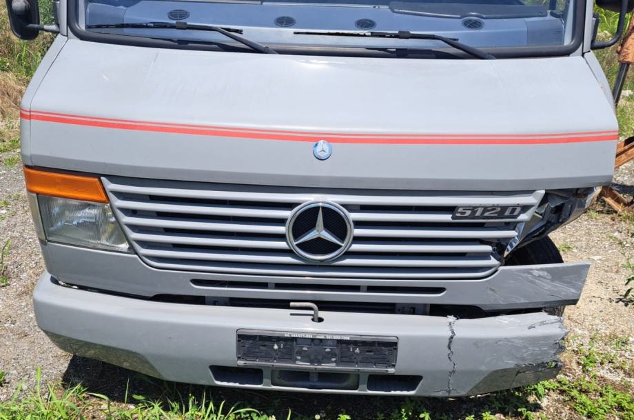 MERCEDES VARIO 512, 2002 god.