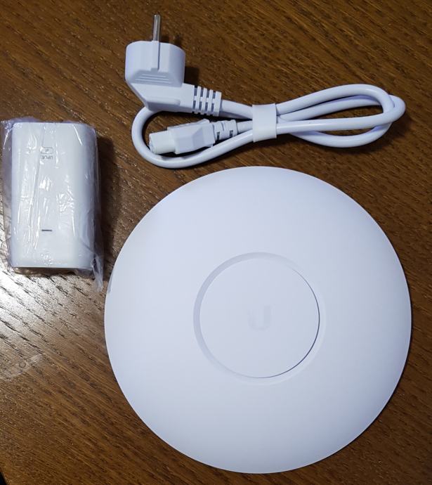 Ubiquiti UniFi AP AC PRO 2.4G/5G MIMO komad