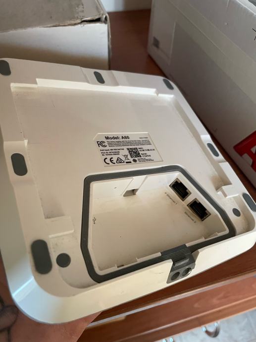 WiFi Access Point Open Mesh A60 - Signal Booster