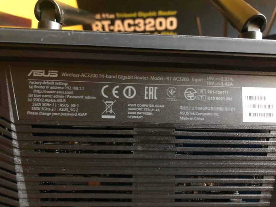 Asus RT-AC3200 wireless tri-band router