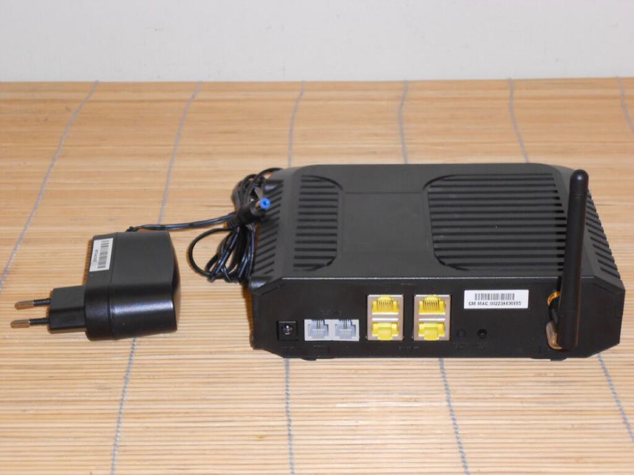 Cisco EPC2425 EuroDOCSIS Wireless Residential Gateway Router